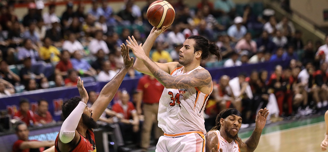 New Look Batang Pier Upset Beermen News Pba The Official Website