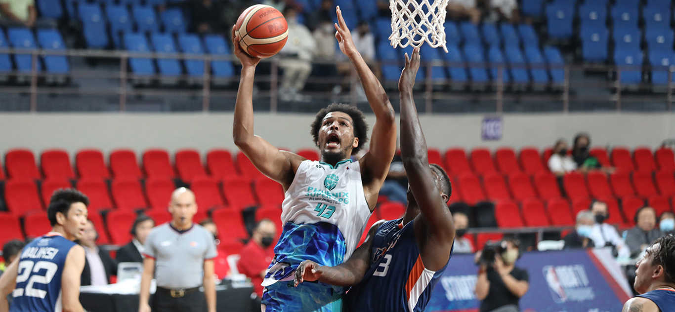 Phoenix Racks Up Third Straight Win Deals Meralco 4th Loss In Five